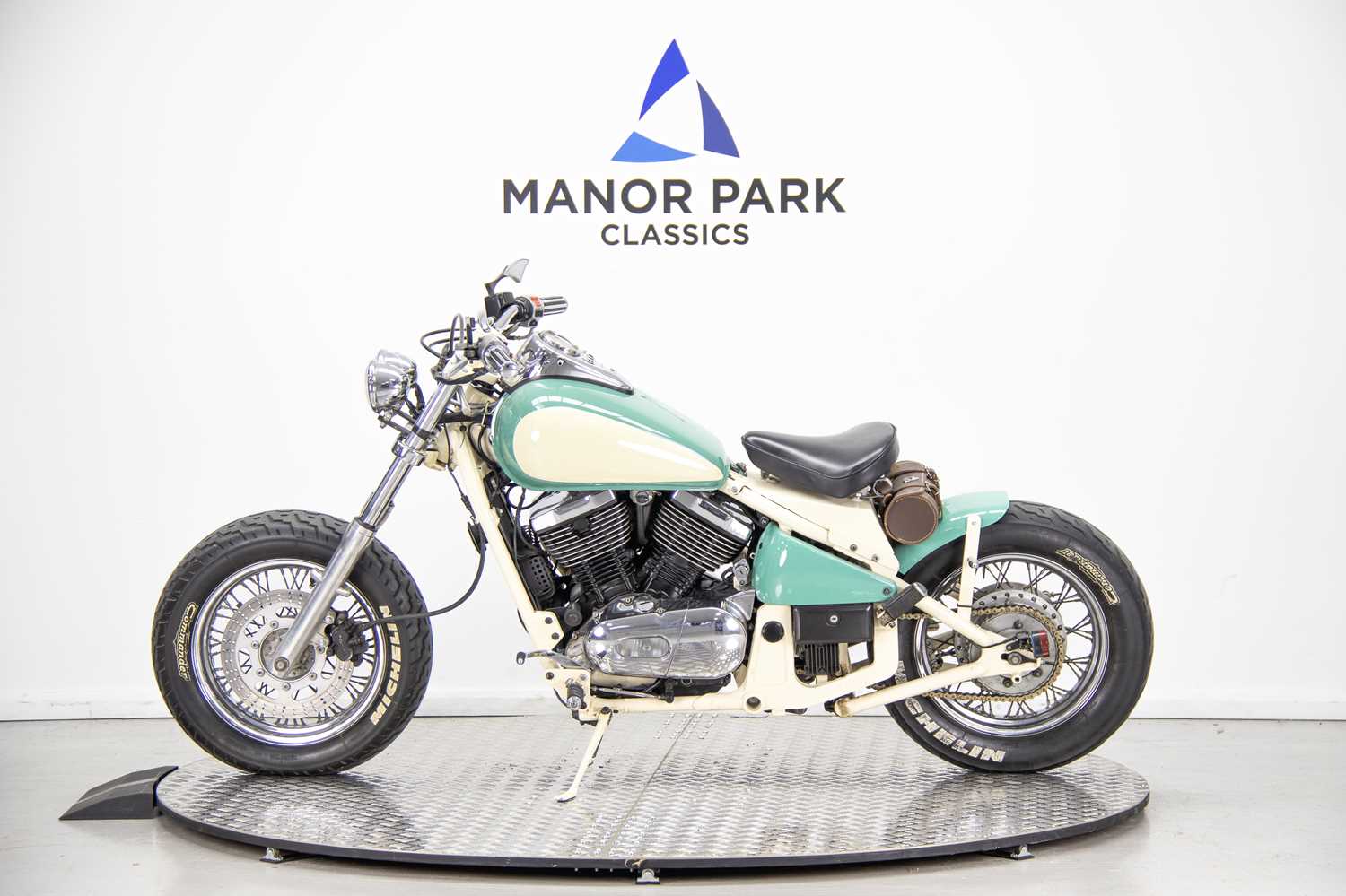 Lot 37 - 2004 Kawasaki VN800 Vulcan Custom