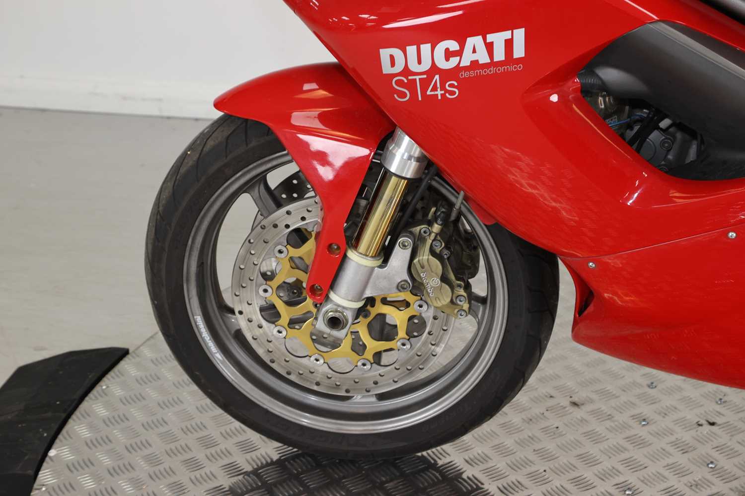 Lot 2 - 2001 Ducati ST4s