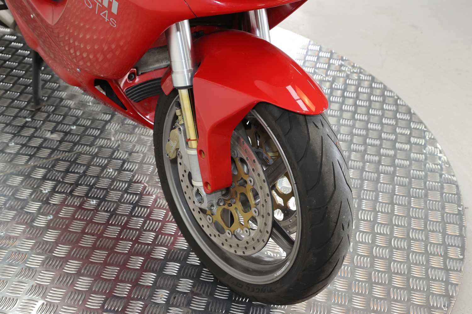 Lot 2 - 2001 Ducati ST4s